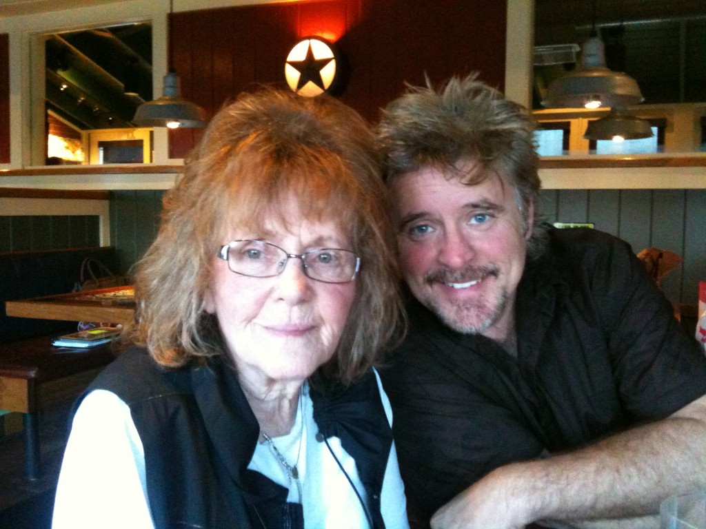 Chris and Darrell Freeman: Making Love Last - Southern Gospel Music Radio