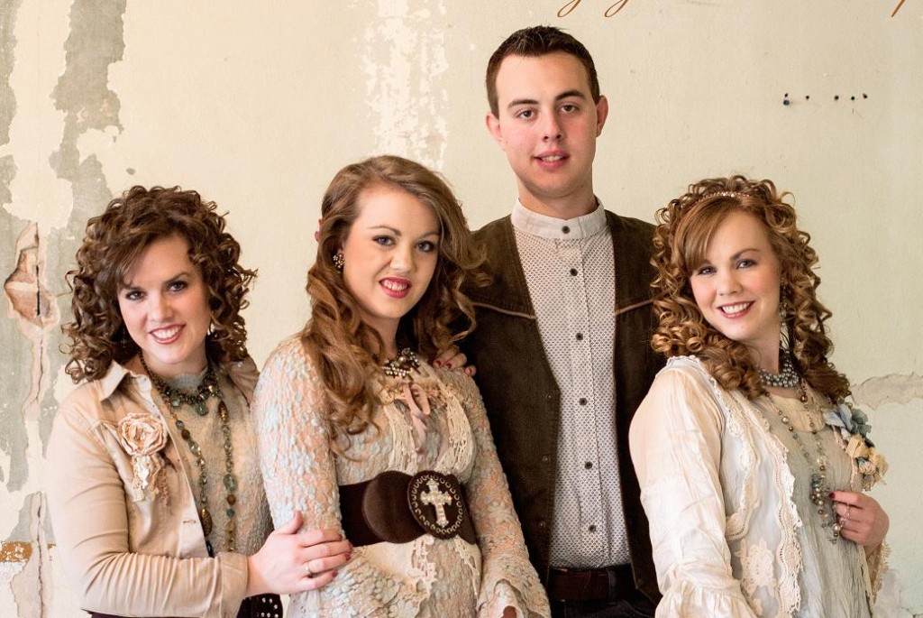 Southern Raised: Giving God Their Best - Southern Gospel Music Radio